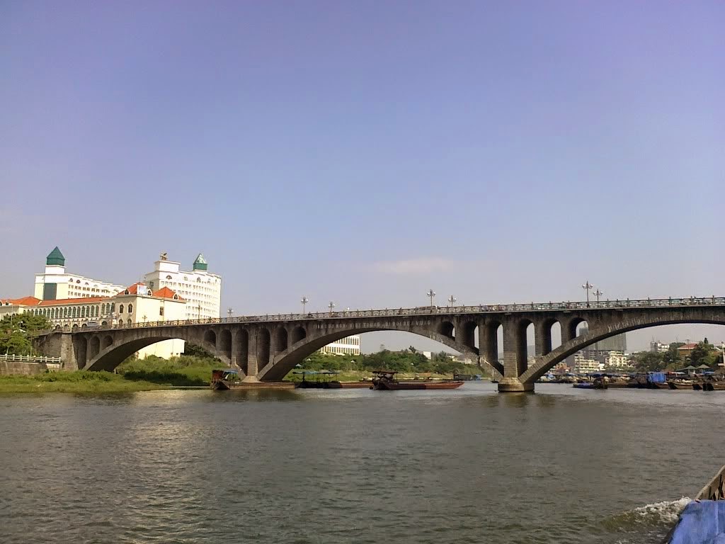 Chiêm ngưỡng nét đẹp mềm mại như dải lụa của dòng Ka Long ở Móng Cái