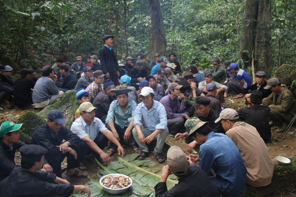 Lễ cúng thần rừng đầy ý nghĩa của người Pu Péo ở Hà Giang