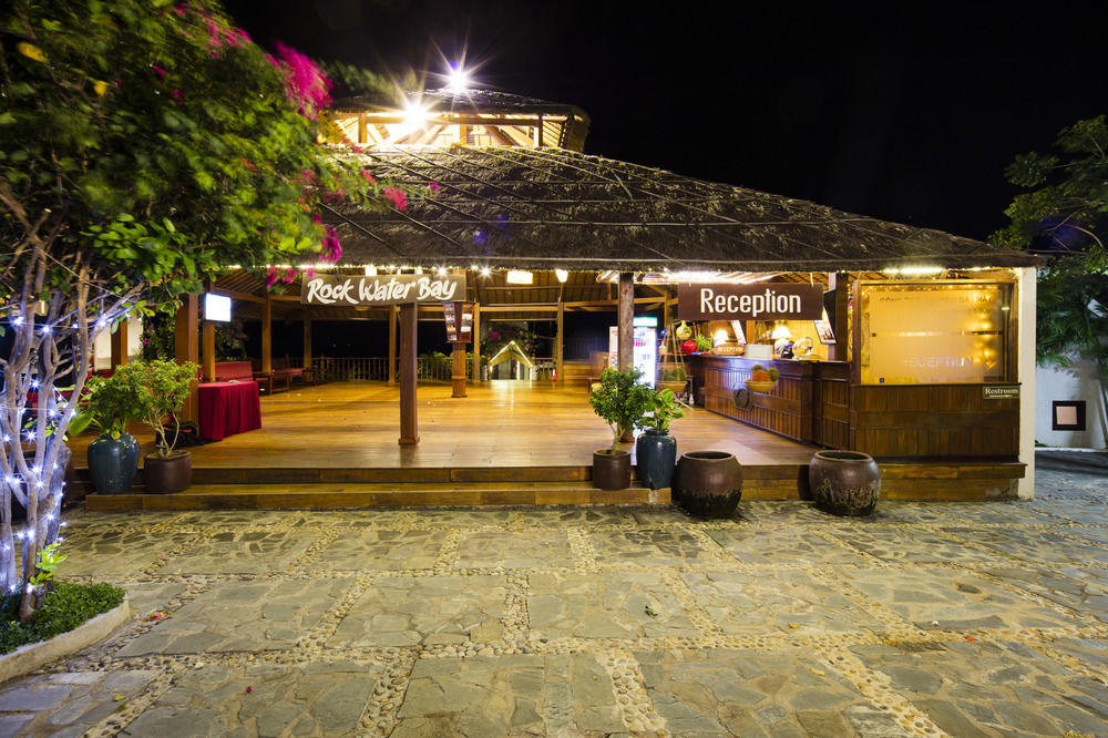 Rock Water Bay Resort Hàm Thuận Nam