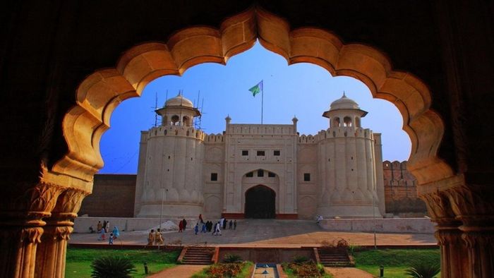 Tour du lịch Pakistan mùa hoa anh đào trọn gói